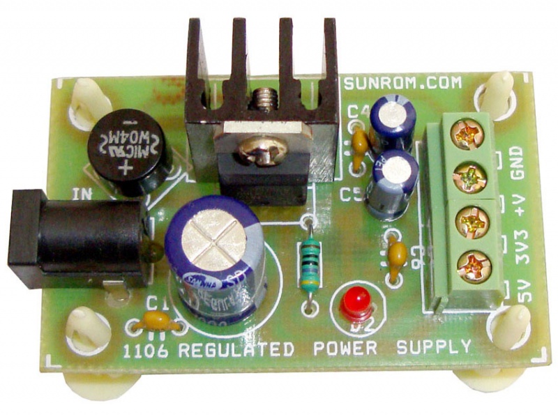 Voltage Regulator 5V & 3.3V [1106] : Sunrom Electronics/Technologies